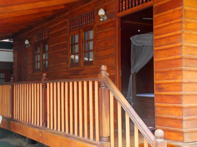 Sea Breeze Hotel - Mirissa