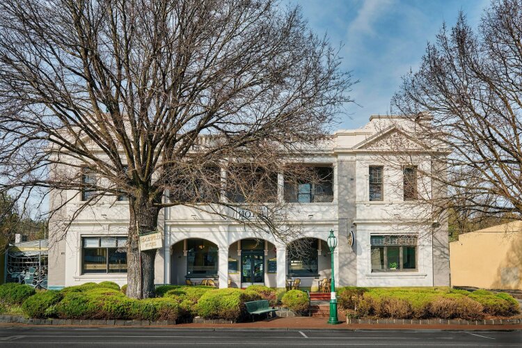 Healesville Hotel - Healesville