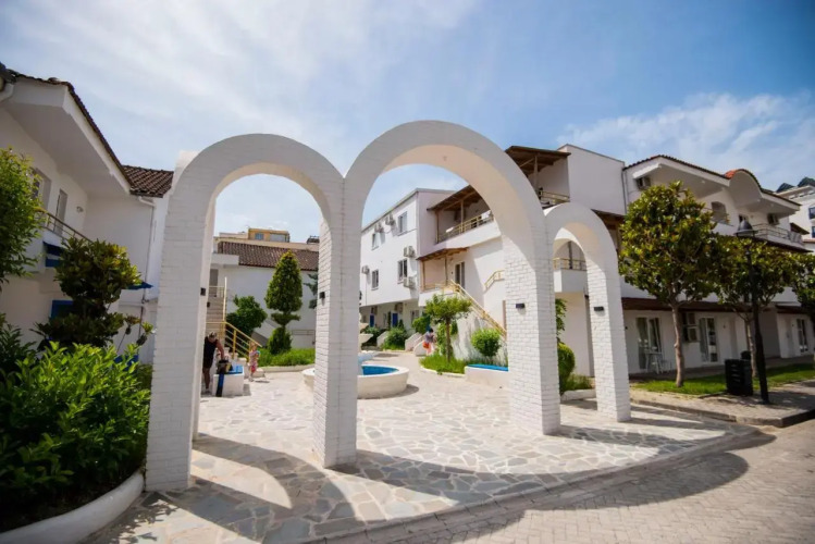 Diamma Resort - Golem