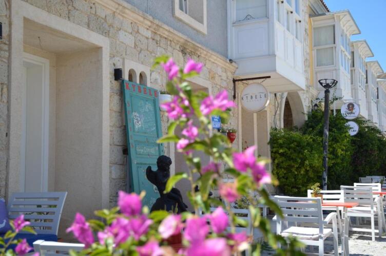 Kybele Suites Alaçatı - Alaçatı