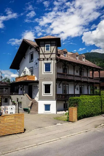 Das Nordberg Guesthouse - 加爾米施-帕滕基興