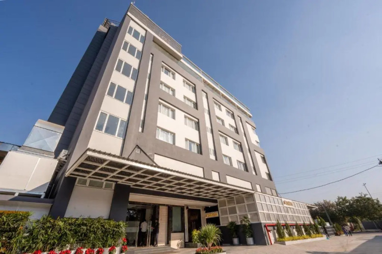 Ramee Tarang Hotel Indore - Indore