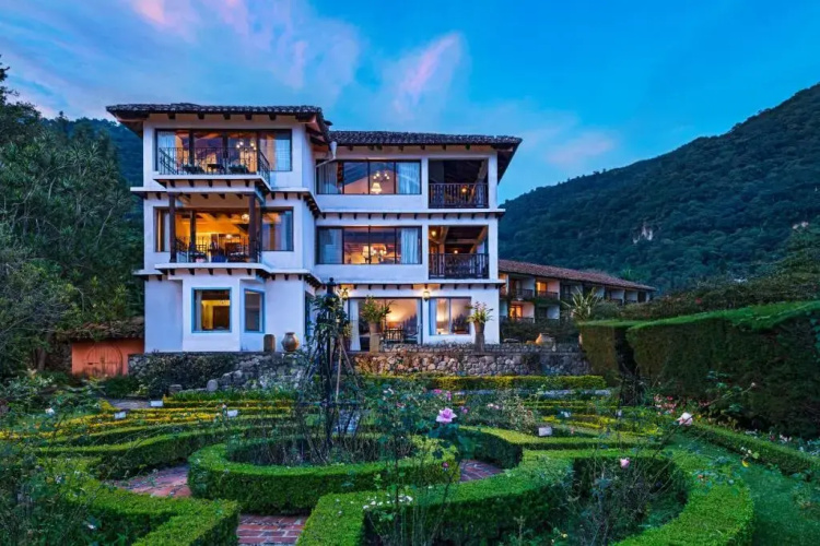 Hotel Atitlan - 