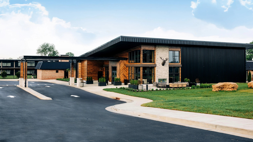 The Trail Hotel - Bardstown, KY